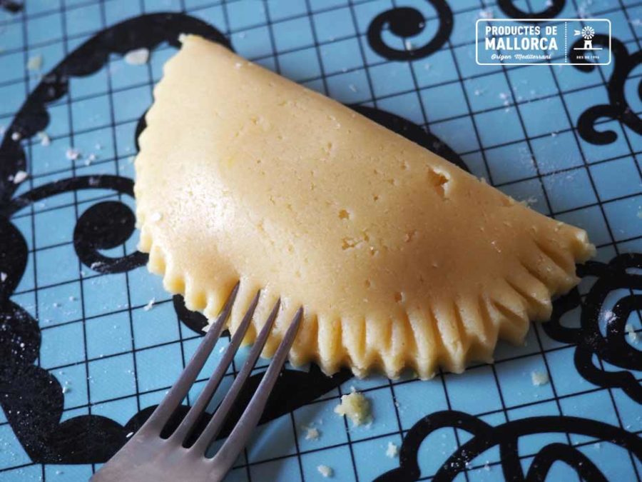 How to make robiols - Productes de Mallorca